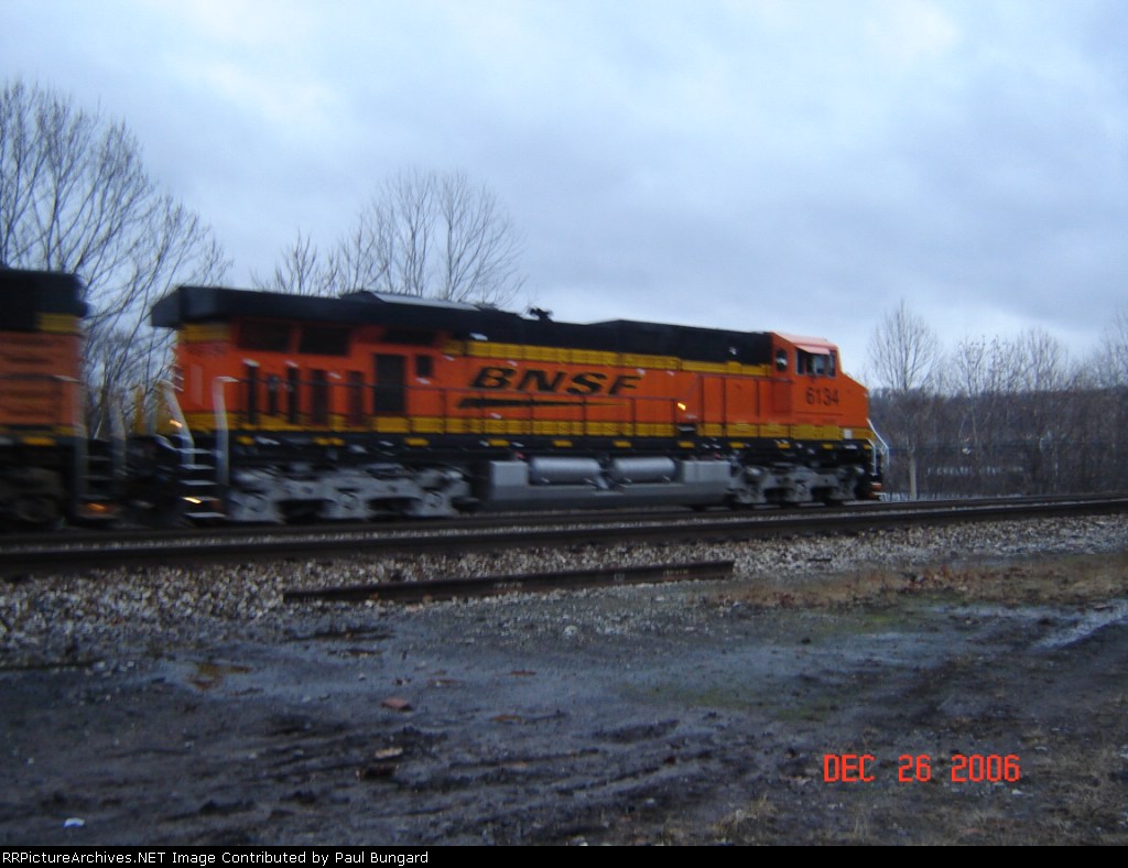BNSF 6134 ES44AC 12/26/2006